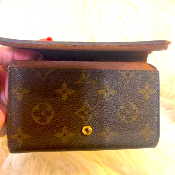 Louis Vuitton | Bags | Authentic Louis Vuitton Monogram Snap Wallet ...